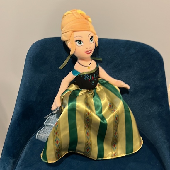 Disney | Toys | Official Disney World Elsa Anna Flip Push Doll | Poshmark
